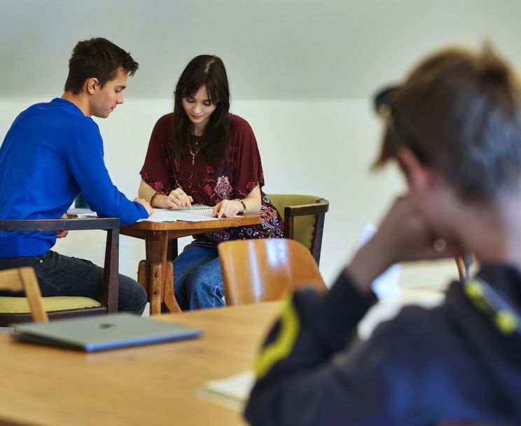 Student Hub | Bakala Foundation